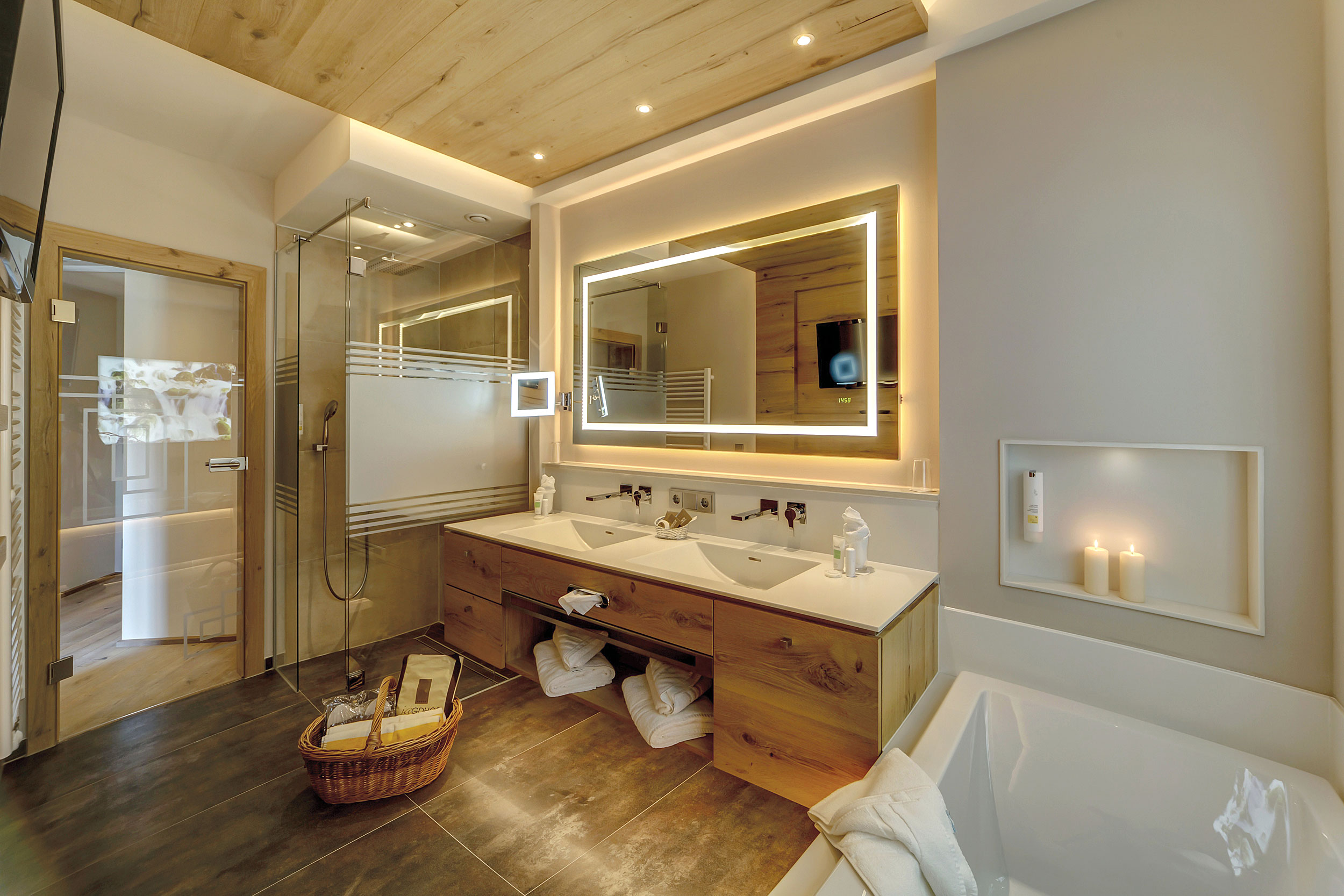 Turm-Suite - Preiswerte Angebote im Wellnesshotel Jagdhof in Bayern ...